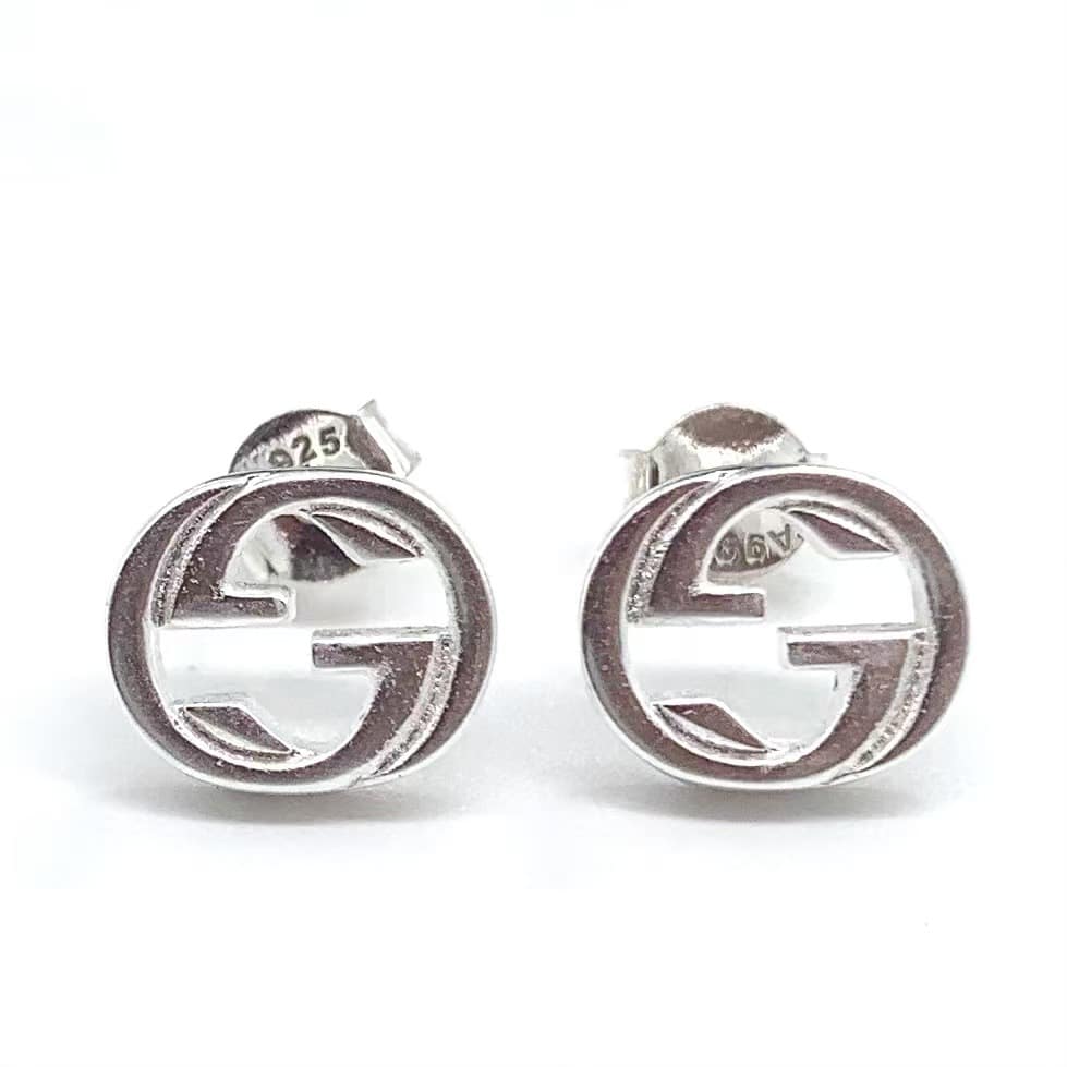 GUCCI Interlocking GG Stud Earrings – BACALLI – Luxury Consignment